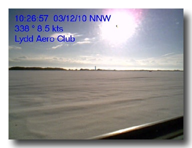 Fear of Landing – UK Snow Day on Webcams