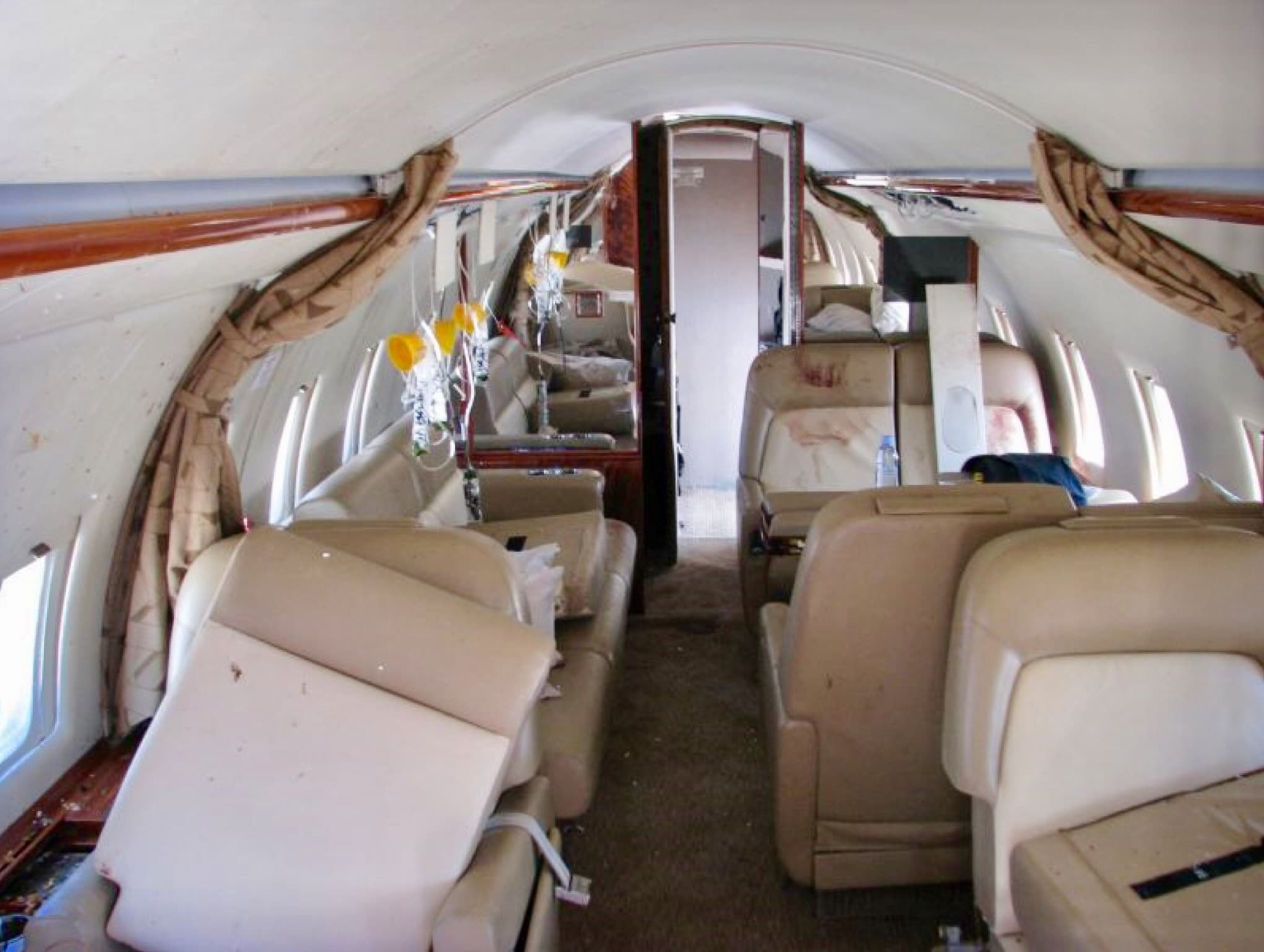 Fear of Landing – BFU Interim Report: Bizjet Flipped by Passing Airbus